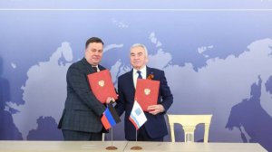 Константин Кузьмин подписал соглашения о совместной работе с семью региональными парламентами