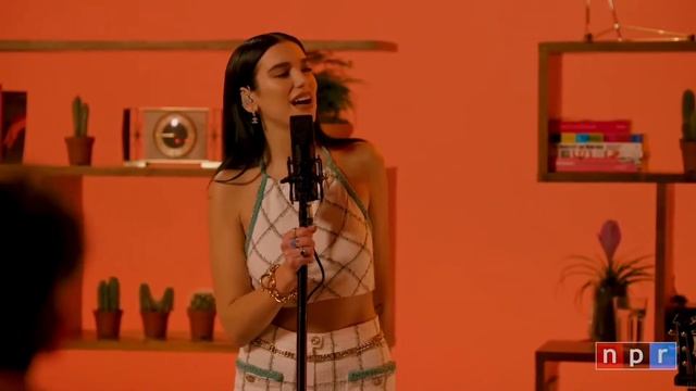 Dua Lipa - Levitating (Live - Orange Room)