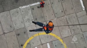 Вертолетные спуски спасателей