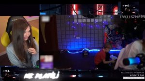 AhriNyan СМОТРИТ-Топ Моменты с Twitch | Косплей с Бустером | Стратегия от Кореша | Грустная Концовк