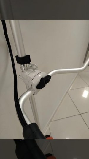 Бензокоса Holzfforma FF250 2025