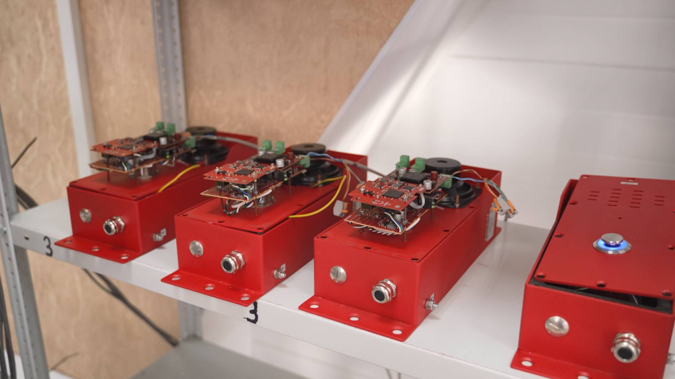 САТЕЛ. ЛИНСИС: Система громкоговорящей связи