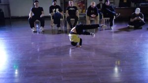 до 9 лет bboy Amba vs Дядя Федор - "ALL OPTION" break dance battle