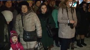 На Пионерской пл. читали стихи о Ленинграде