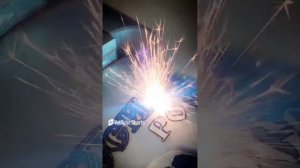 Лазерная резка металла на маркете - фрагмент из обучающего материала