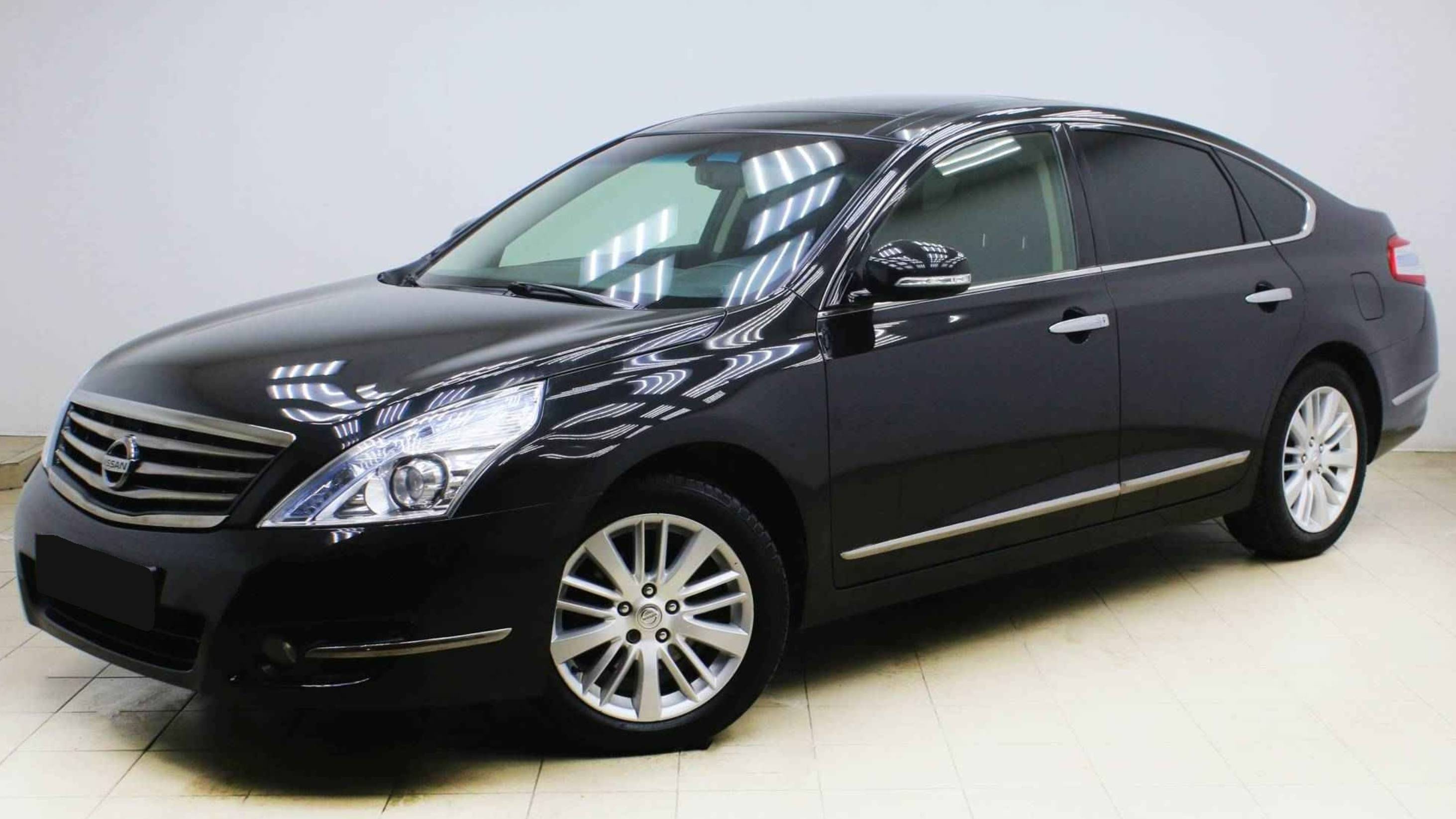 Как снять задний фонарь  Nissan Teana J32.