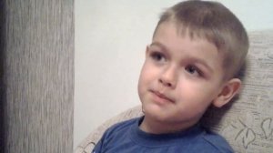 Сынулька прикольно поет