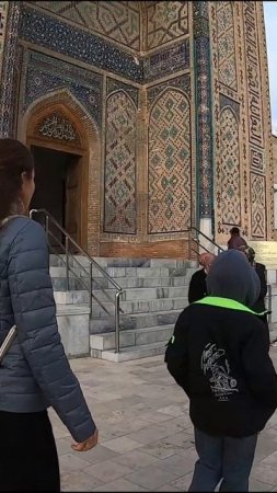Где находится Живой Царь Самарканда