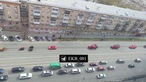 👨🚒 По центральным улицам Екатеринбурга проходят колонны МЧС