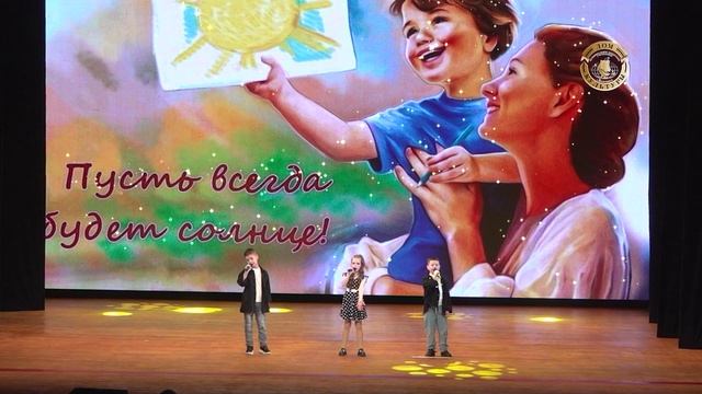 Песня из концерта Народной вокальной студии «Вероника».
