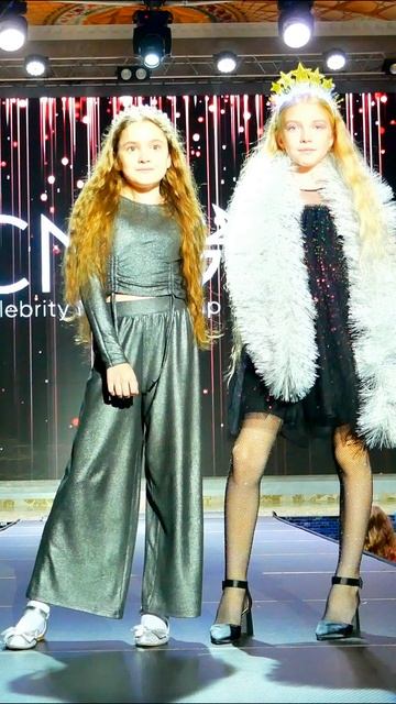ПОДИУМ ЮНЫХ МОДЕЛЕЙ / ДЕФИЛЕ ЛИКЕРИЯ VS СОФИЯ
