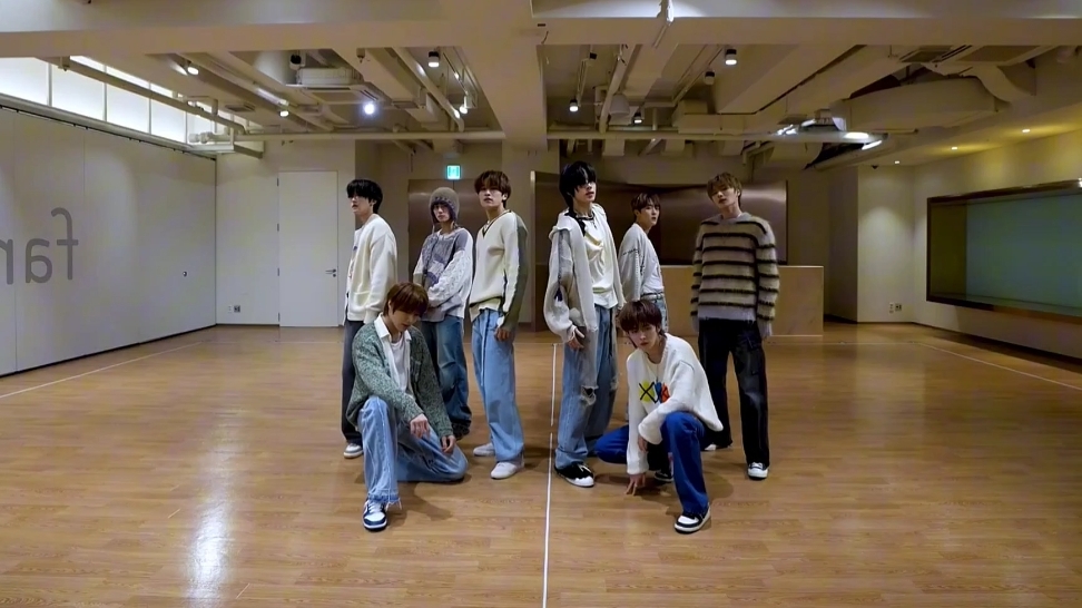 LUN8 - 'Pastel' Dance Practice Mirrored