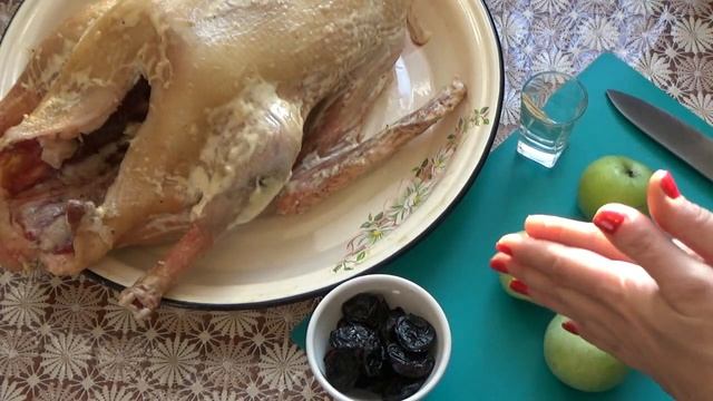 Гусь в духовке! Как приготовить правильно и вкусно!