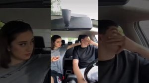 Реакция парня на пот😅