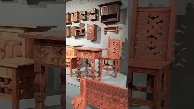 Мебельные работы Абрамцевского художественного кружка.