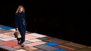 Показ женской коллекции Louis Vuitton весна-лето 2025