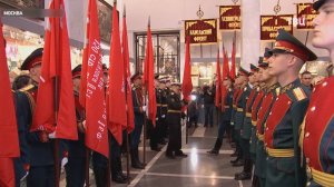 Военным округам передали копии Знамени Победы / События на ТВЦ
