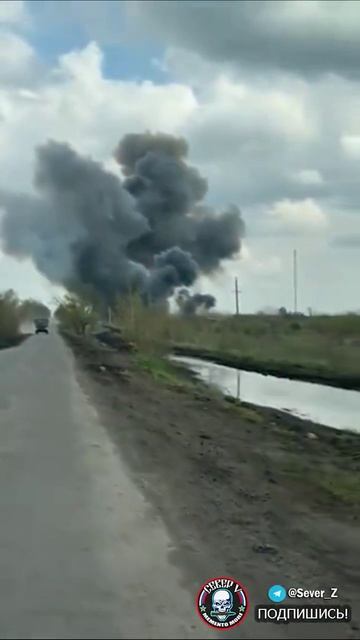 СВО. Прилёт российских ФАБов по позициям противника