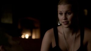 Сериал Дневники вампира: «Она свихнулась» (04 сезон 21 серия), смотреть бесплатно