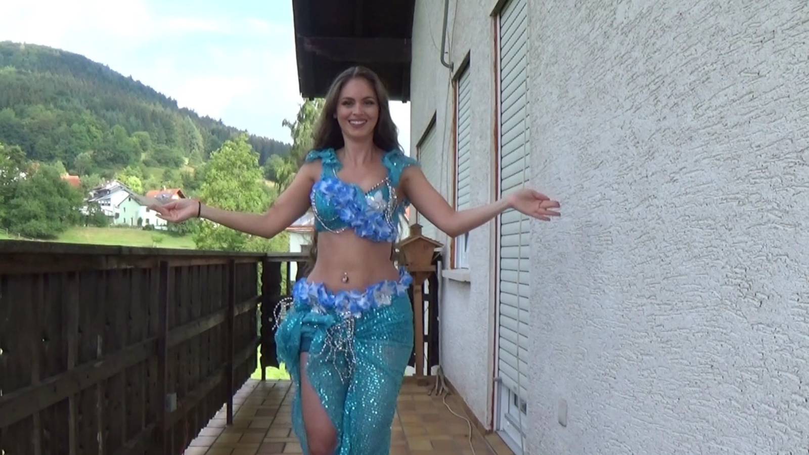 Isabella Tahitian Belly Dance
