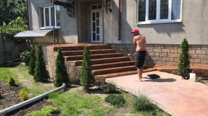 оформление  цоколя.ступеньки  вход  в  дом  мастер Александр Макеенко