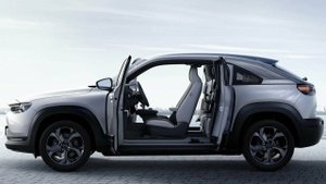 Процесс производства электромобилей. Японский автомобильный завод. мх 30
