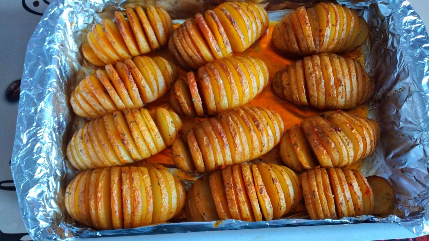 Картошка в духовке. Праздничный стол!