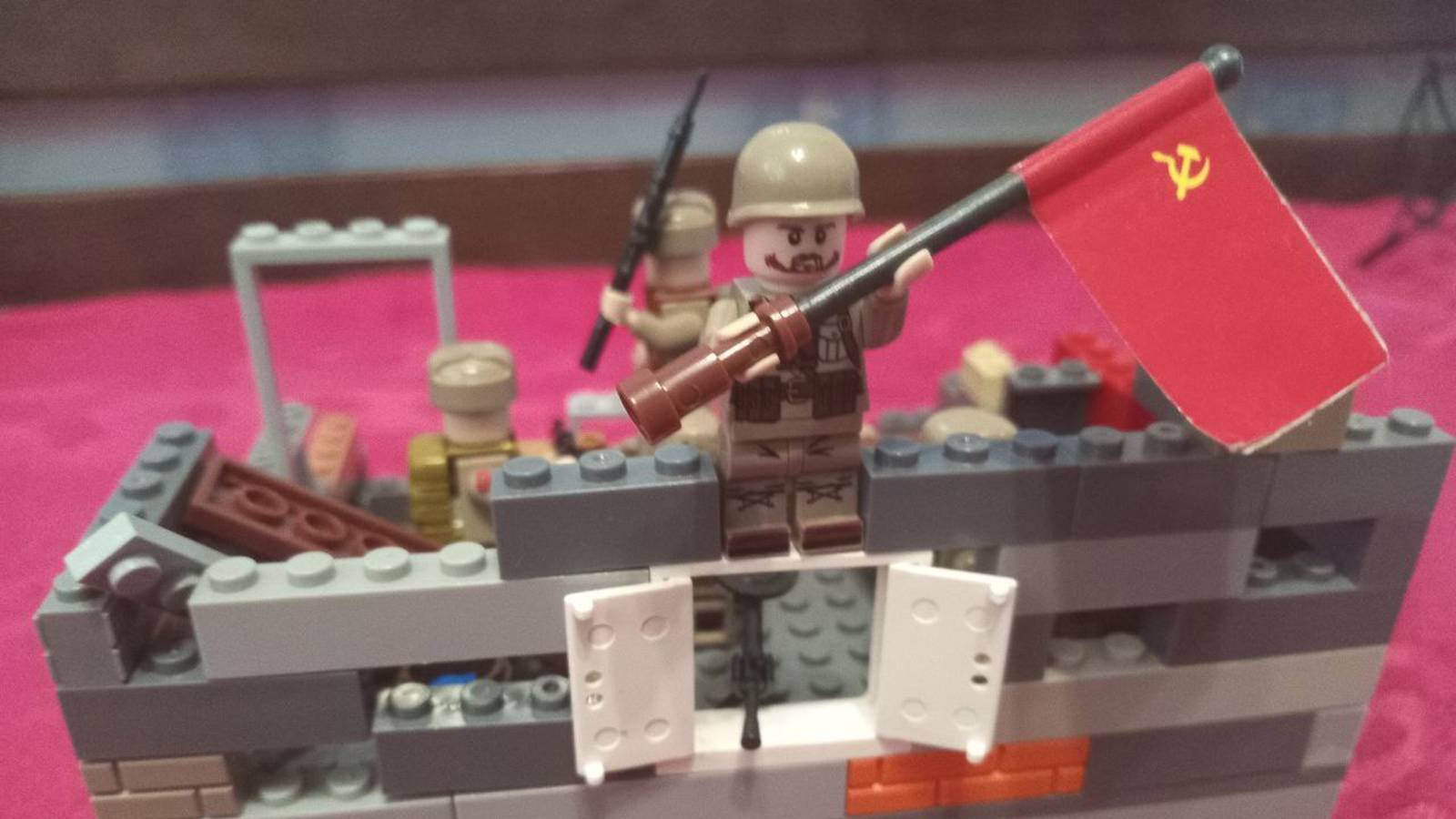 Дом Павлова. Сталинградская Битва, работа кипит но и задерживается😅😅.