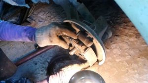 рено канго снимаю задние колодки часть 1