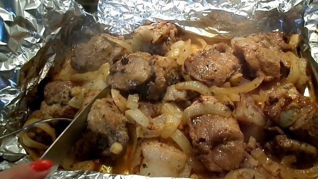 Сочный Шашлык в духовке! В Фольге с Луком! Очень вкусное и нежное мясо!