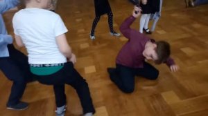 КАКОЕ ТО ИЗВРАЩЕНИЕ