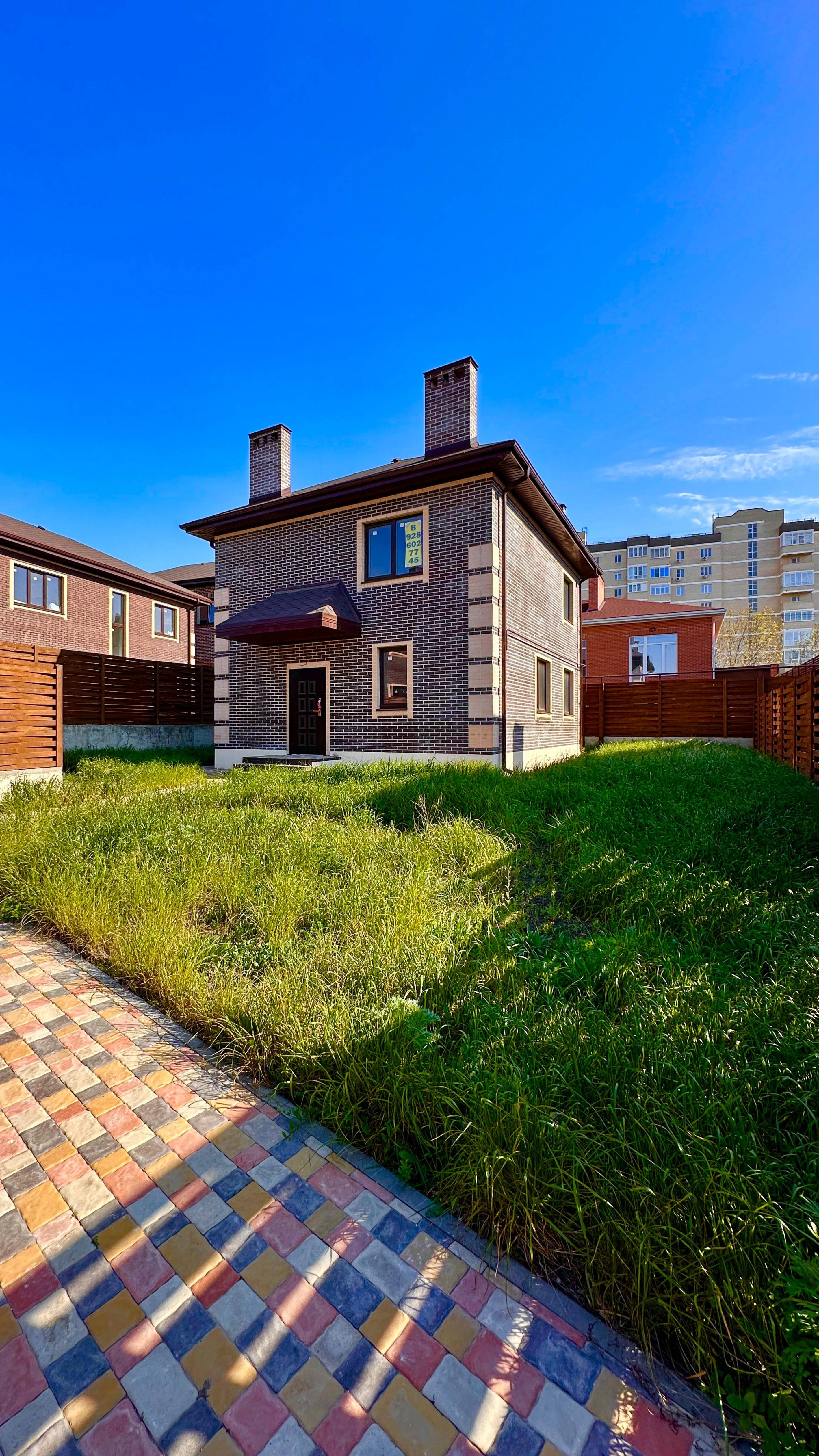 Продаётся новый дом в Ростове | 2 этажа, 105 м², семейная ипотека от 6% | Вертолётное поле