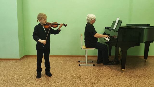 Егор Медведев, 7 лет (скрипка). Р. Шуман "Марш"
