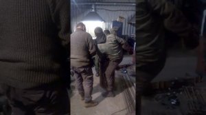 Русские слесаря жгут