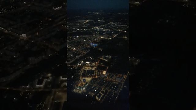 Заход самолёта на посадку город Киров