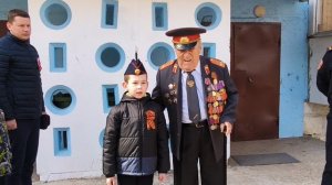 Парад для ветерана провели в Сыктывкаре. 
Вячеслав Алексеевич Истомин 1929 г.р. -труженик тыла .