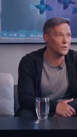 ЮРКА- ТАКОЙ КЛАССНЫЙ.ДАЖЕ НЕ ХОЧУ ГОВОРИТЬ- ЧТО БЫЛ...ОН