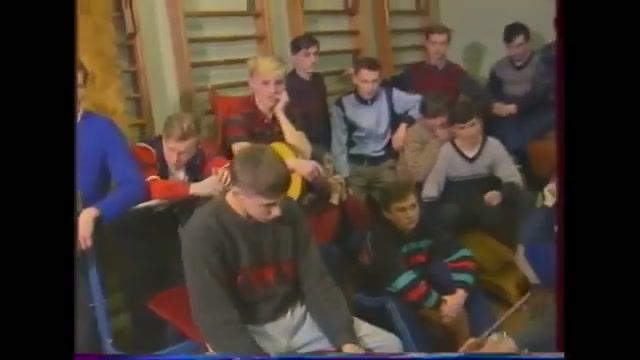 Группировка НОВОДОМАНСКАЯ | УЛЬЯНОВСК 1991 //  Пацаны вещают на камеру.