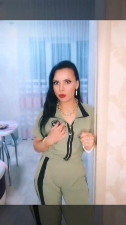 ЖЕНА ПОЕЗД  #приколы #жиза? #муж #жена  #поезд #потом #битваприколов #shorts #ржака