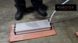 Вакуумный захват ROBOTOX перемещение объекта с неровной поверхностью