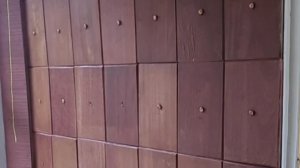 Стены из шпона в комнате