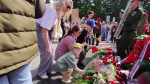 Челябинск. 80 лет.  Парад победы. Бессмертный полк. Возложение цветов к вечному огню. 09.05.2025г.