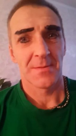 Вот так надо красить брови...