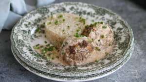 Говяжьи тефтели с цветной капустой в духовке - вкусный мясной ужин за 30 минут