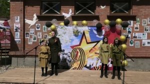 "Матерям погибших героев"   Вокальная студия ТОНИКА Руководитель Молостова Алёна Александровна