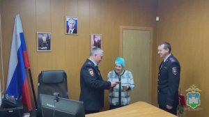 Орловская полиция вручила российские паспорта трём соотечественникам, имеющим статус детей войны
