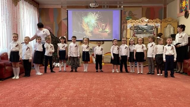 Песня "Защитники страны". Группа №9 "Ягодки"