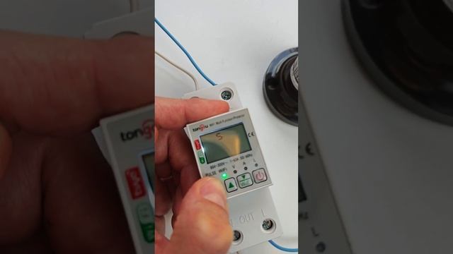 Умное WIFI реле контроля напряжения тока и температуры Tongou - Tuya, Алиса Яндекс