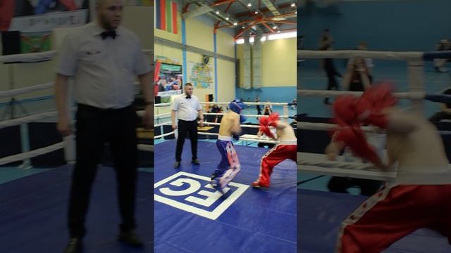 Кикбоксинг. Юниоры. Полный бой