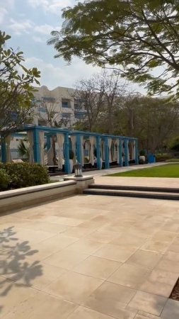 Hotel Salwa Beach Resort and Villas. Qatar. Бассейн в отеле. Зима в Катаре.